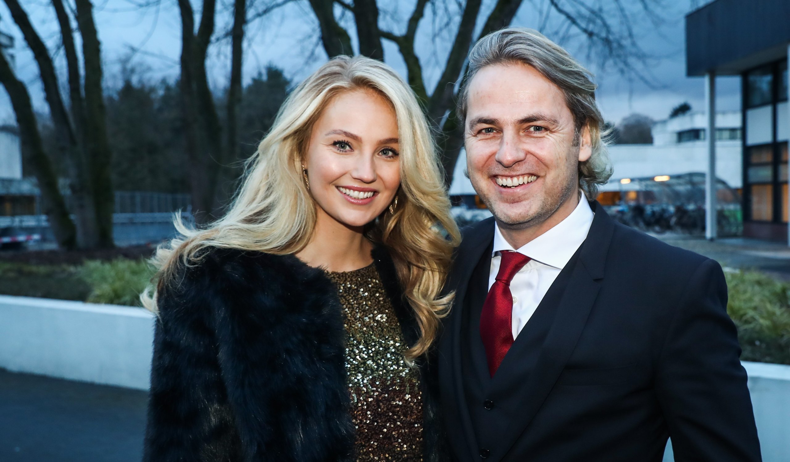 Kelly Weekers prachtig zwanger op de rode loper | Beau Monde