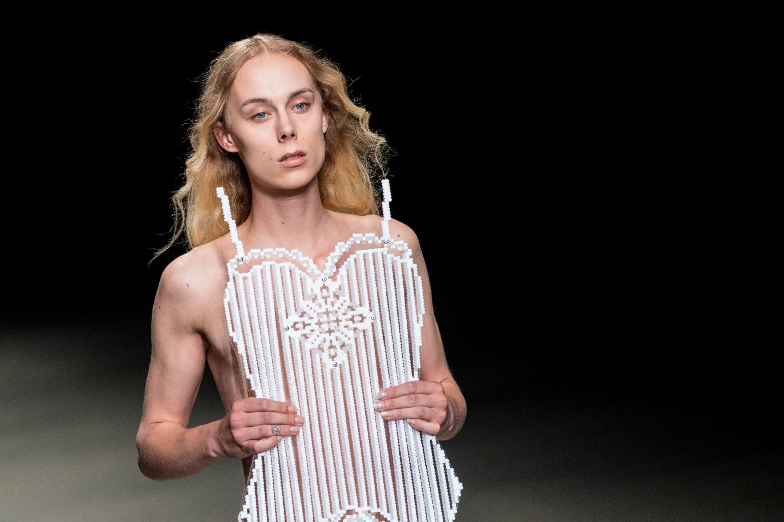 Transmeisje (23) loopt mee met Amsterdam Fashion Week | Beau Monde