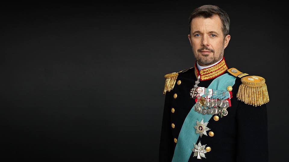 Wil je zien: ontroerend nieuw portret van prins Frederik | Beau Monde