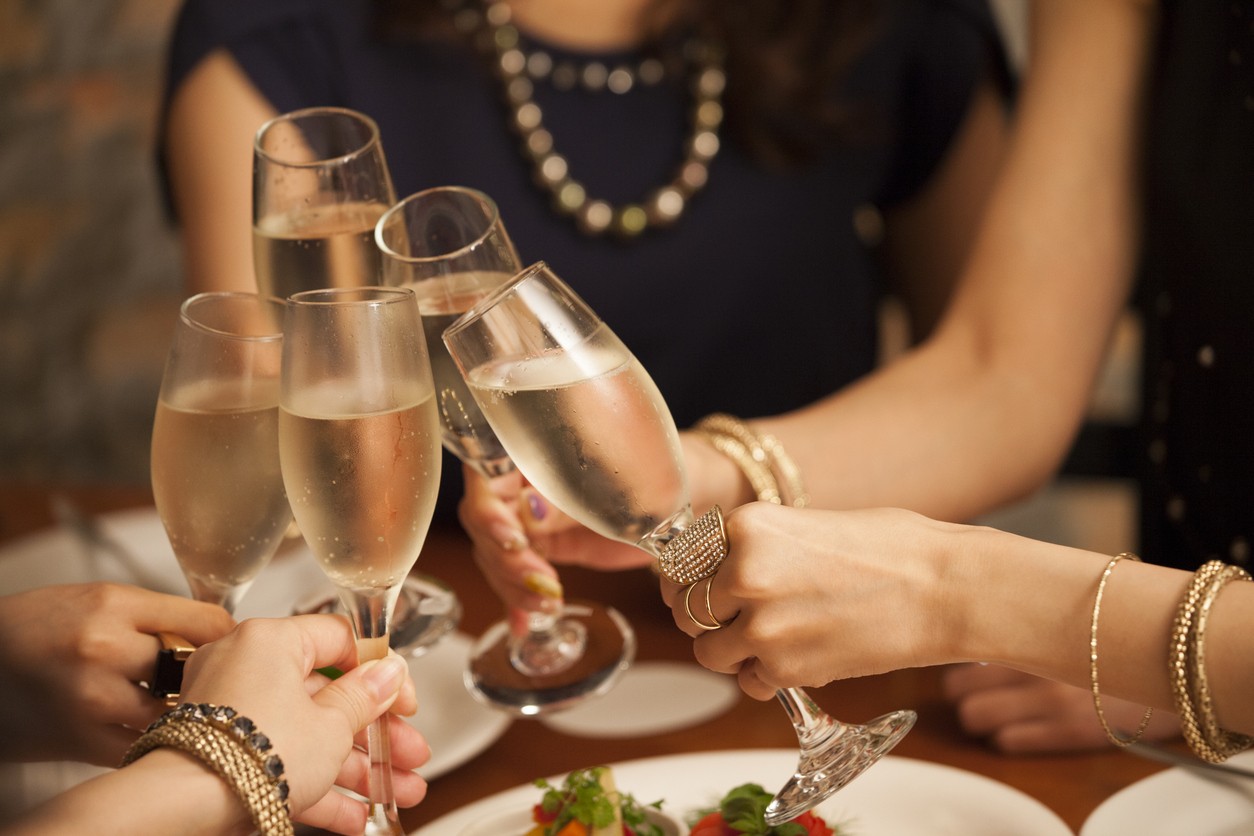 Deze mini champagne flesjes van de Aldi wil je hebben met de feestdagen ...