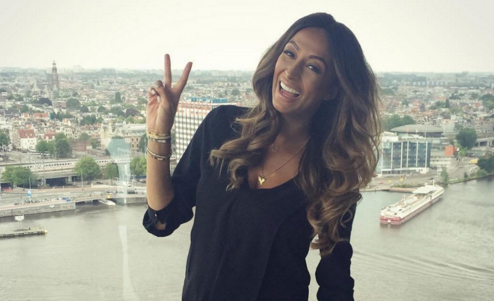 Dit eet de zwangere Maria Tailor in het vliegtuig | Beau Monde