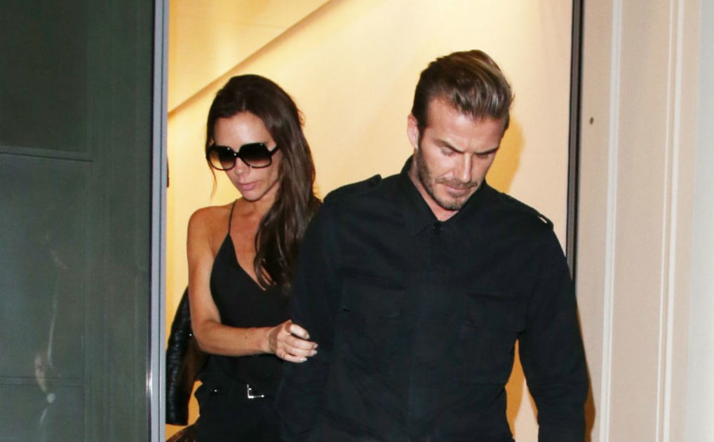 Oeps! Victoria Beckham plast in broek | Beau Monde