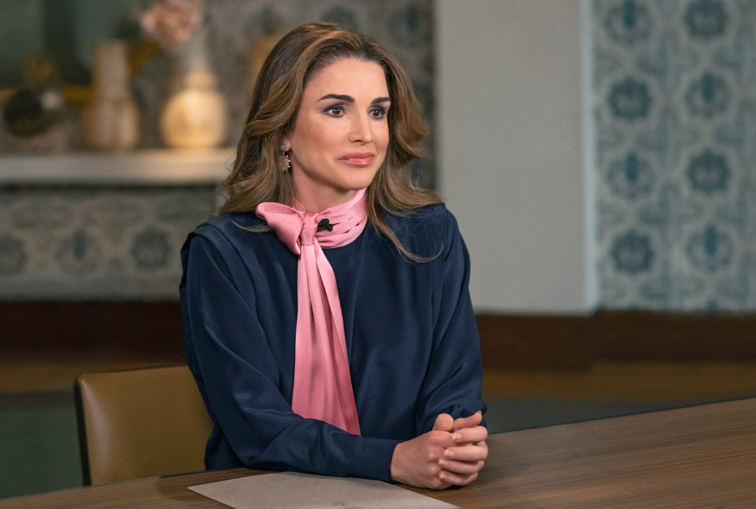 Mooi! Koningin Rania trakteert alvast op verjaardagsportretten