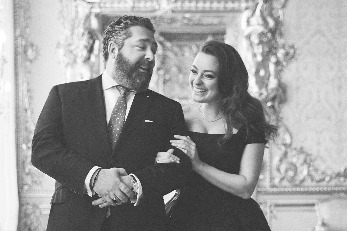 Grootvorst George en prinses Victoria delen eerste foto van baby Romanov