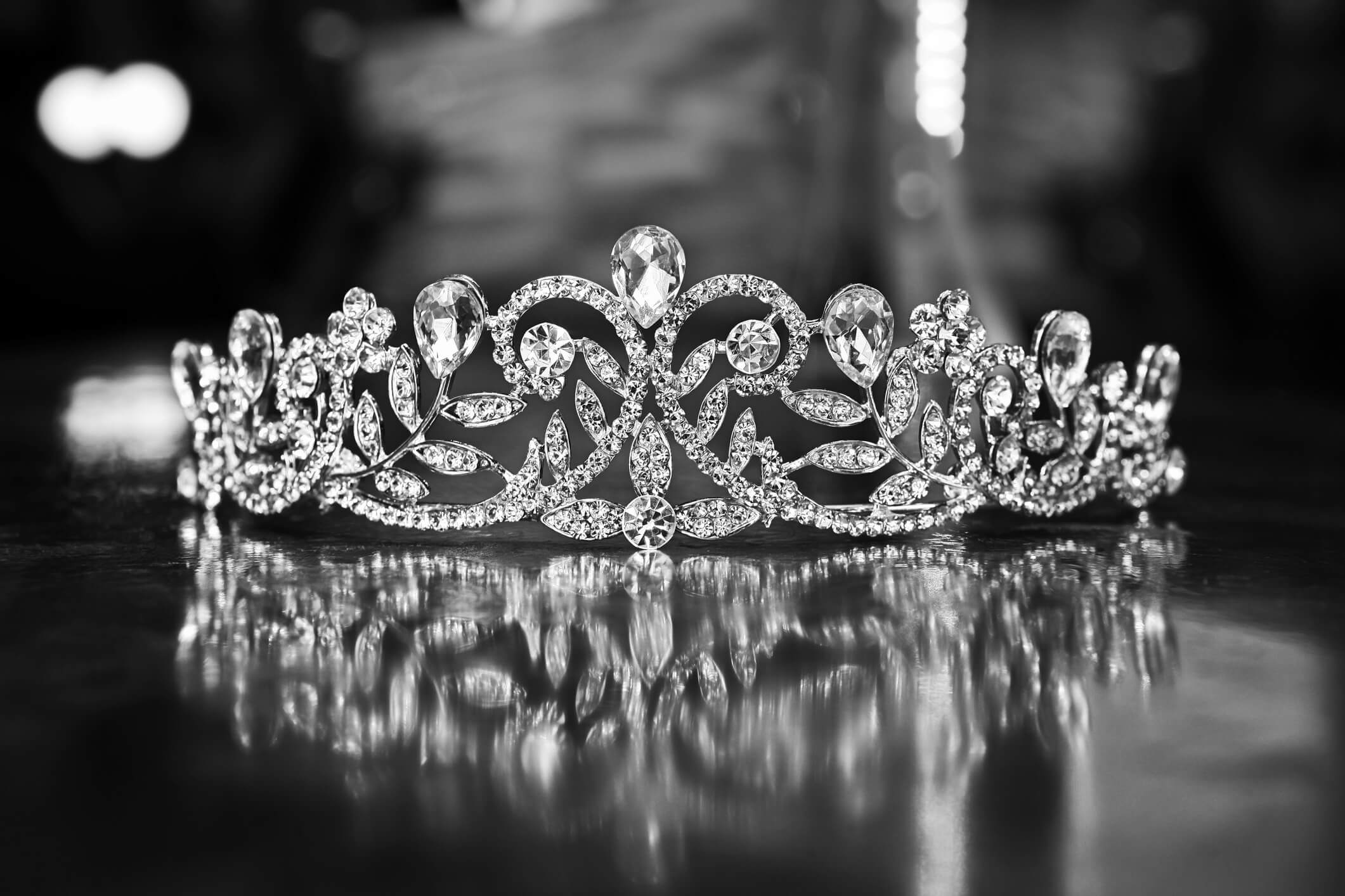 Spooky: de 'vervloekte' Allan-tiara