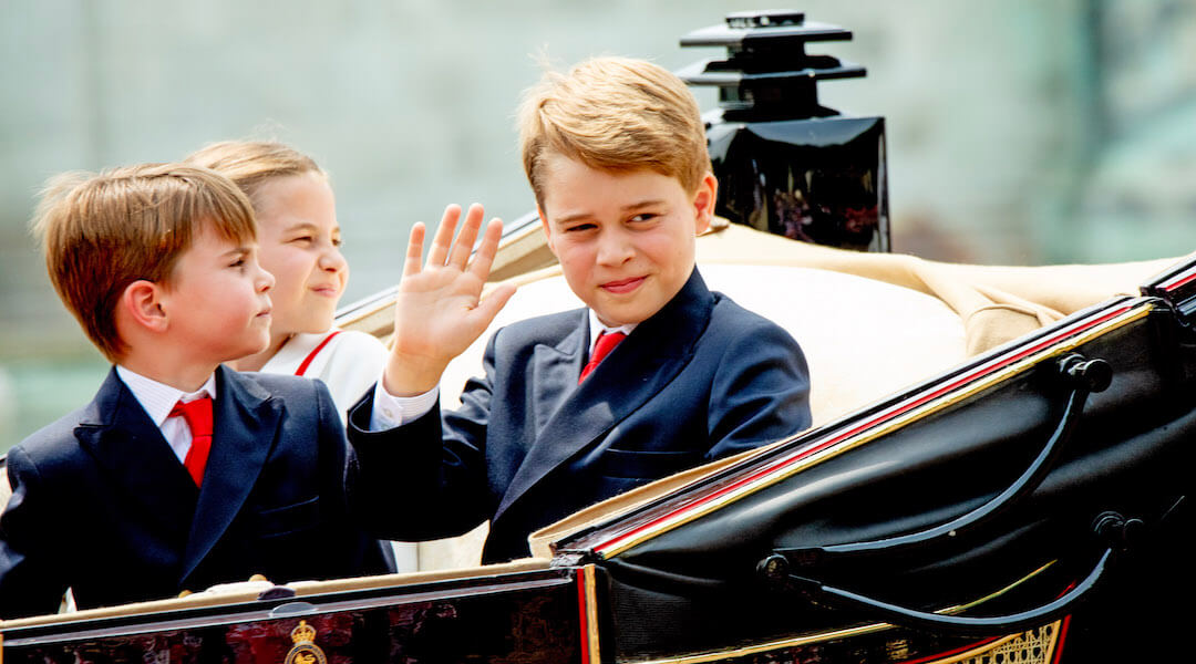 Evenbeeld prinsje George duikt op in honderd jaar oude foto