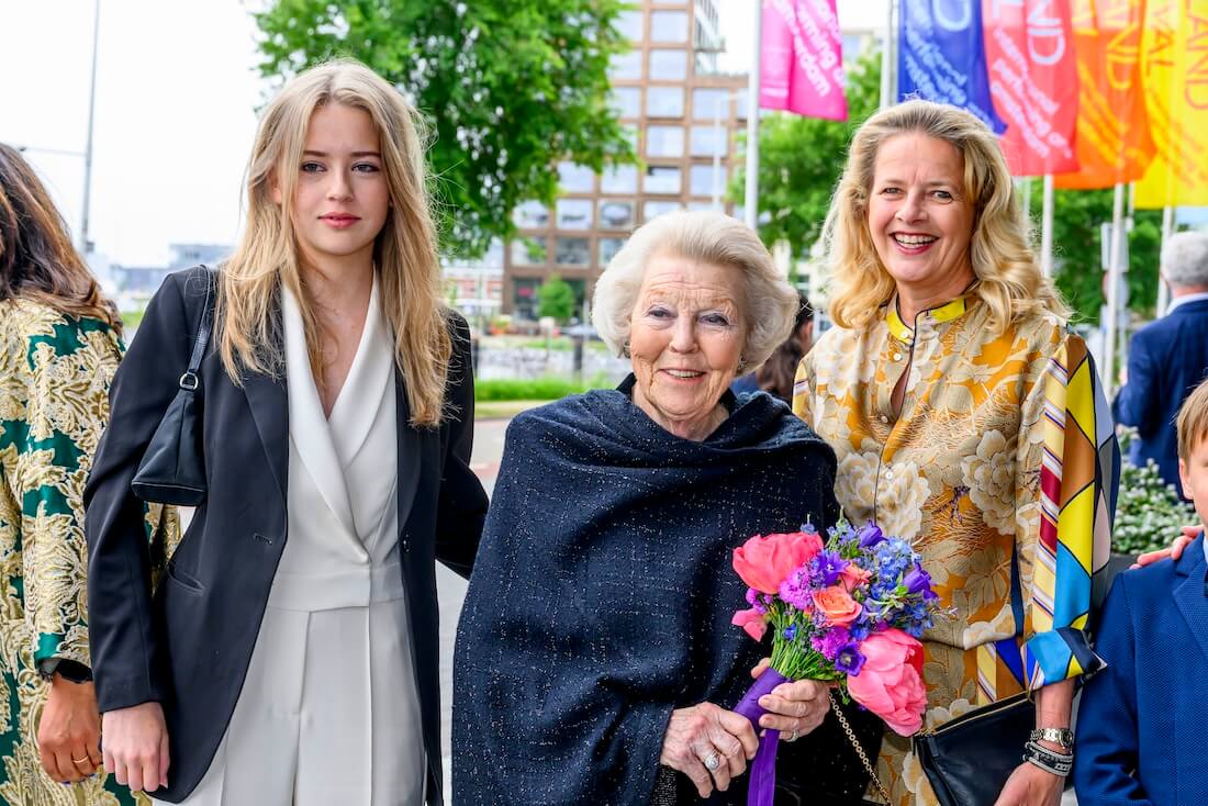 Hiep hoera voor de jarige gravin Zaria van Oranje-Nassau!
