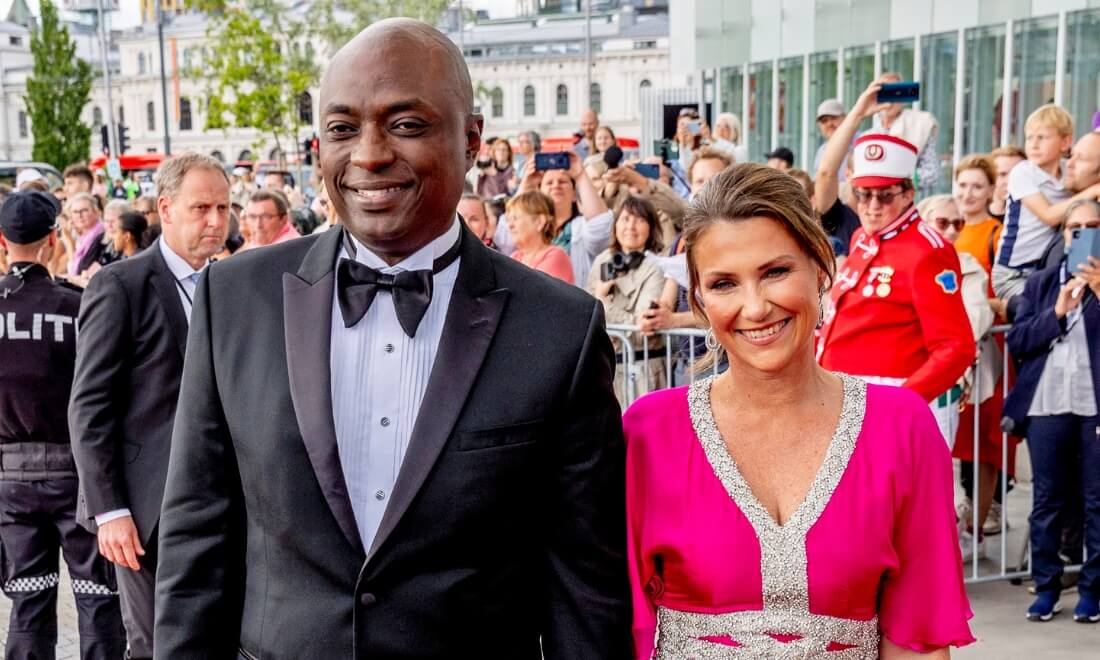 Hoe de vierdaagse bruiloft van prinses Märtha Louise en haar sjamaan ...